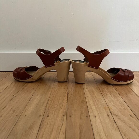 Swedish Hasbeens | Shoes | Swedish Hasbeens Peep Toe High Clog Size 37 ...
